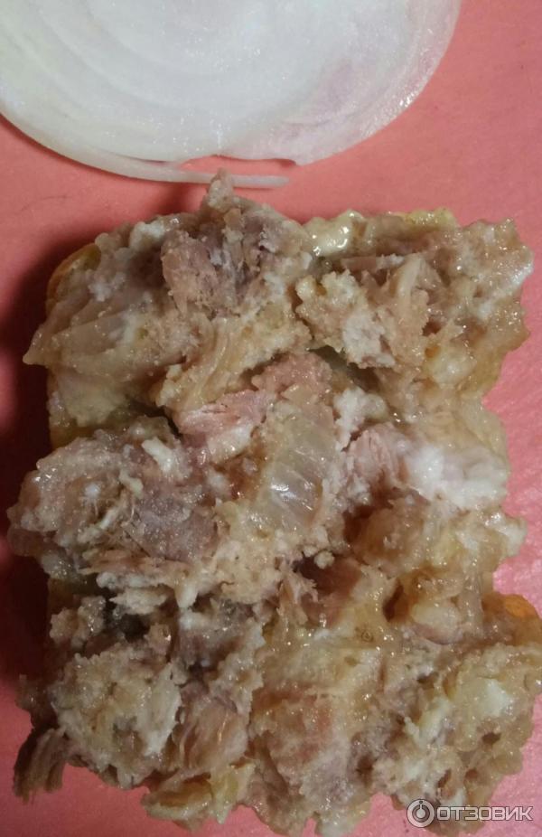 Отзыв о Свинина тушеная "Село Зеленое" | жирное сочное мясо голов.